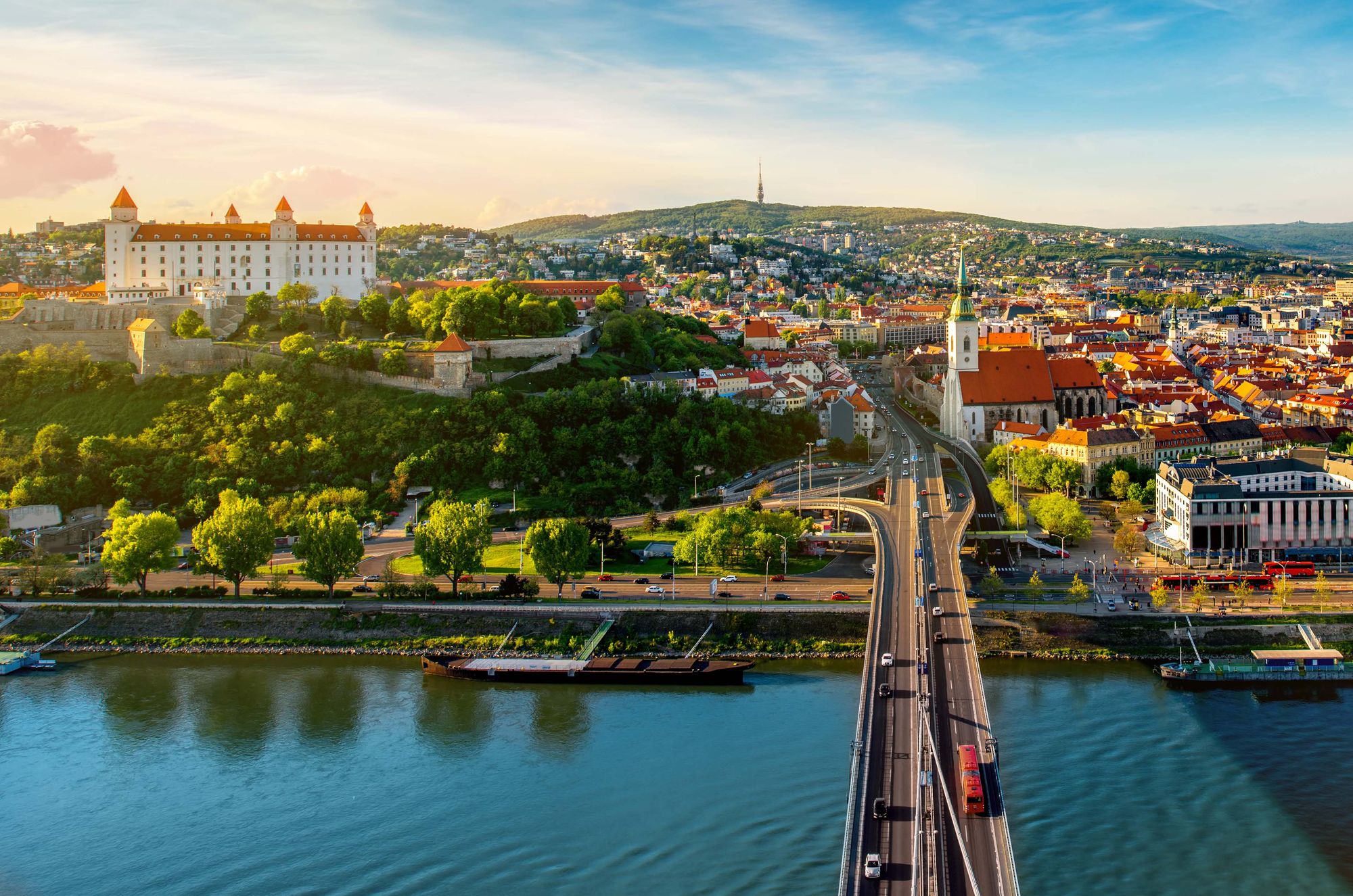 Sidetrip Tours Budapest to Vienna One-Way Transfer Tour
