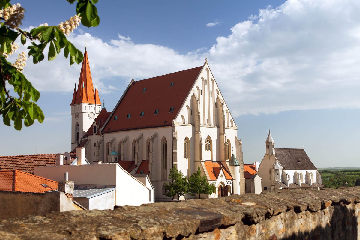 Forget the Train! Take Vienna to Prague One-Way Tour | Sidetrip